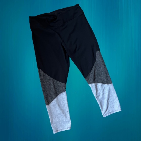 GAIAM | Pants & Jumpsuits | Gaiam Yoga Pants | Poshmark